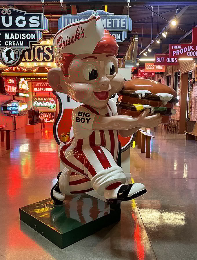 Meet the ambassador of burger nostalgia! This vintage Big Boy statue holds his famous double-decker with the pride of a Michelin chef presenting his signature dish.