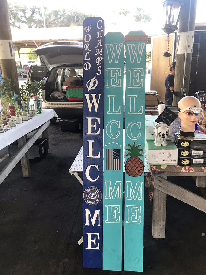 Florida pride shines through these handcrafted welcome signs &ndash; perfect for snowbirds who've made the Sunshine State their permanent roost.