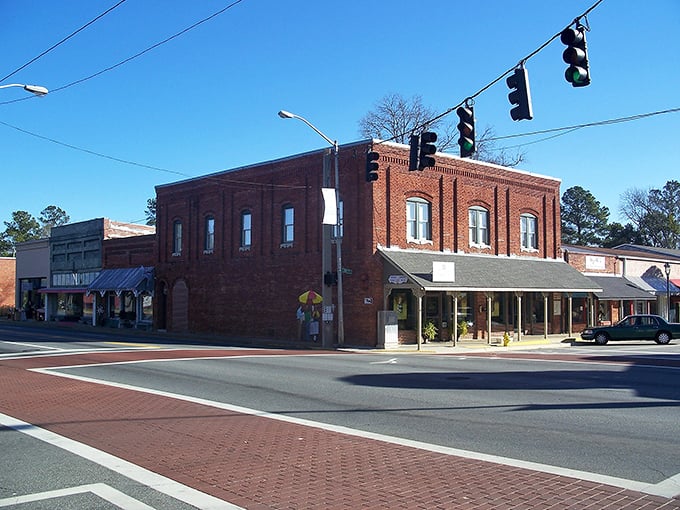 Havana's brick-lined streets and vintage storefronts make you half-expect to see Model Ts parked along the curb.