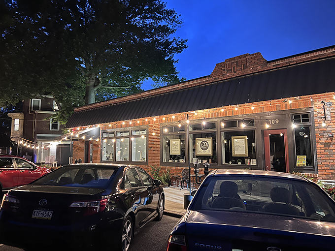 Twinkling lights and brick walls set the stage for seafood that's anything but ordinary. Date night perfection in Bristol.