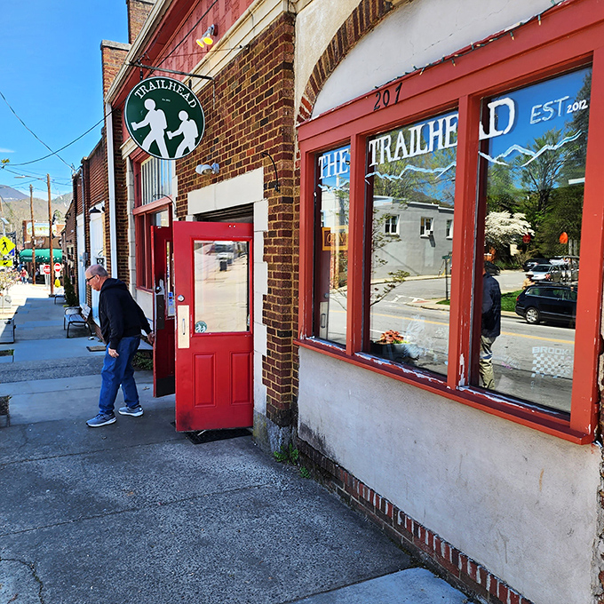 Key City Antiques: This charming mountain storefront beckons with the promise of regional treasures and small-town antique shop magic.