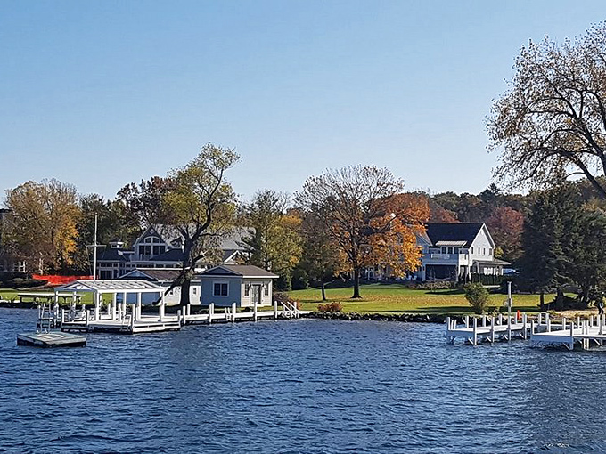 Those fall colors reflecting in Lake Geneva could make even a city slicker consider buying a cabin.