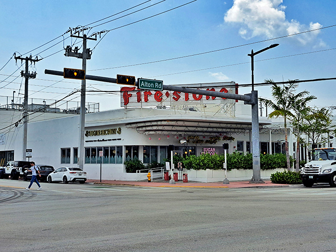 Sugar Factory's elegant storefront hides a wonderland of sweet excess inside &ndash; like Willy Wonka with an interior decorator.