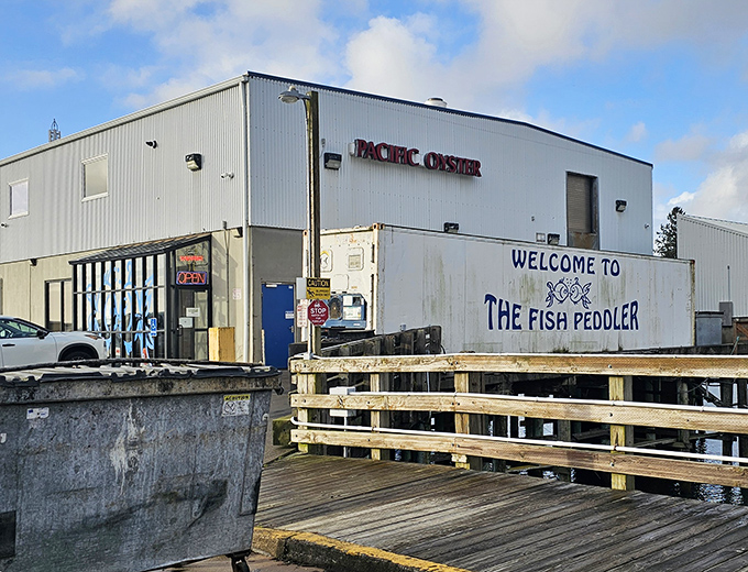The Fish Peddler doesn't waste time on fancy decorations &ndash; that plain building is too busy serving incredibly fresh seafood.