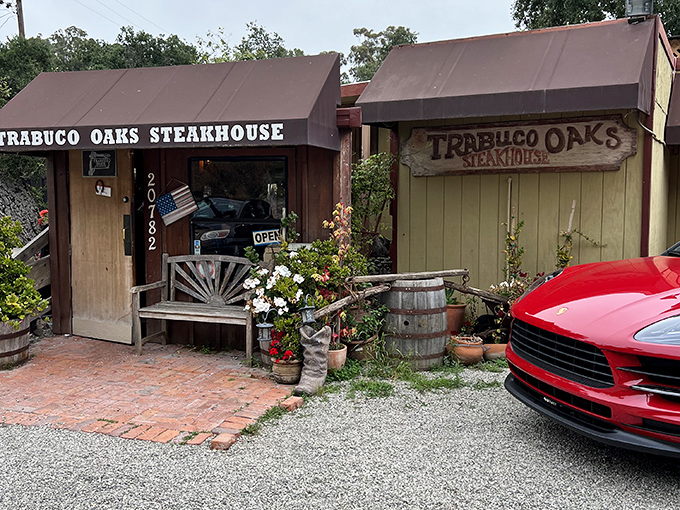 Trabuco Oaks looks like a storybook cabin where steaks go to fulfill their destiny. Those flowers add charm to this necktie-free zone!