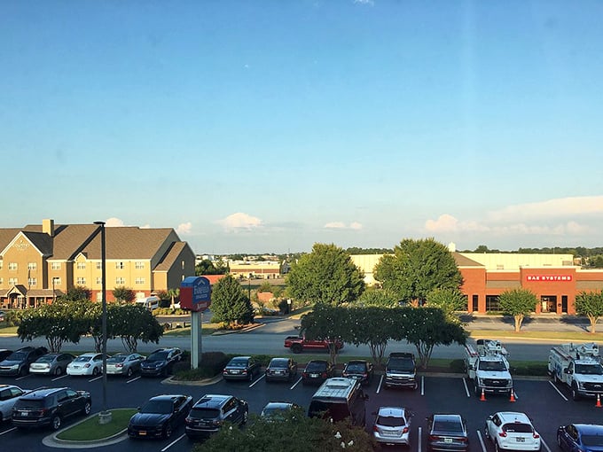 Warner Robins offers suburban convenience with plenty of shopping options. Where your retirement dollars stretch further than your walking shoes!