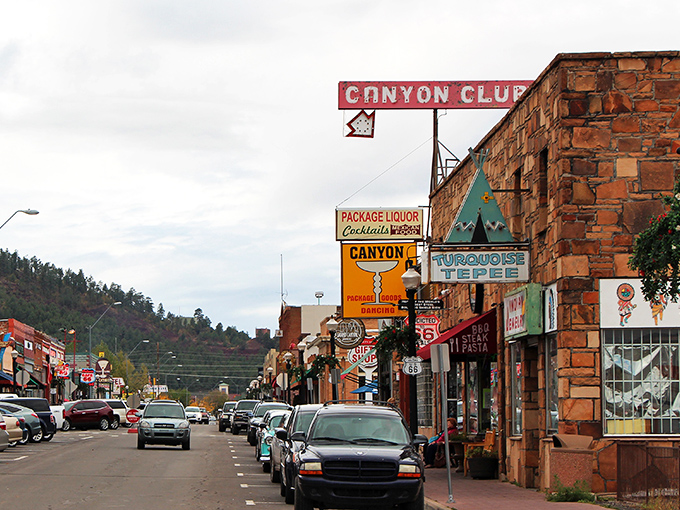 Williams welcomes you with classic small-town simplicity, where retirement dollars go further than your grandkids' text messages.