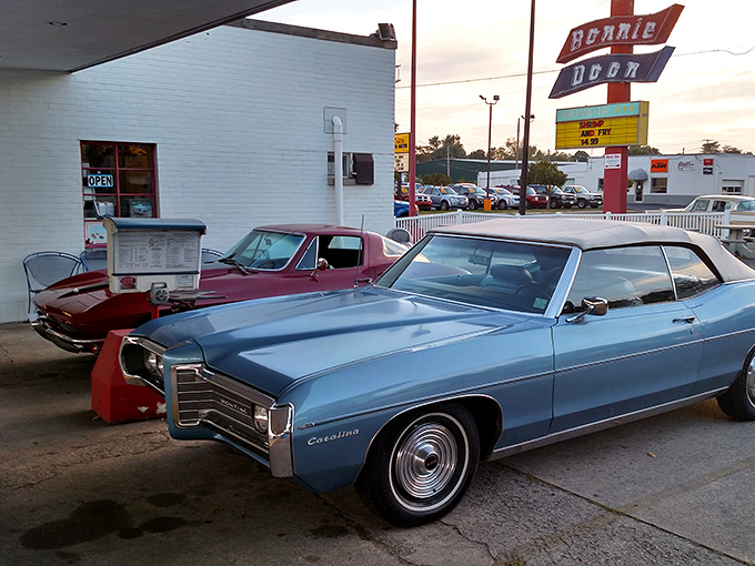 Classic cars gather here like it's 1959 and everyone's invited to the coolest spot in town.