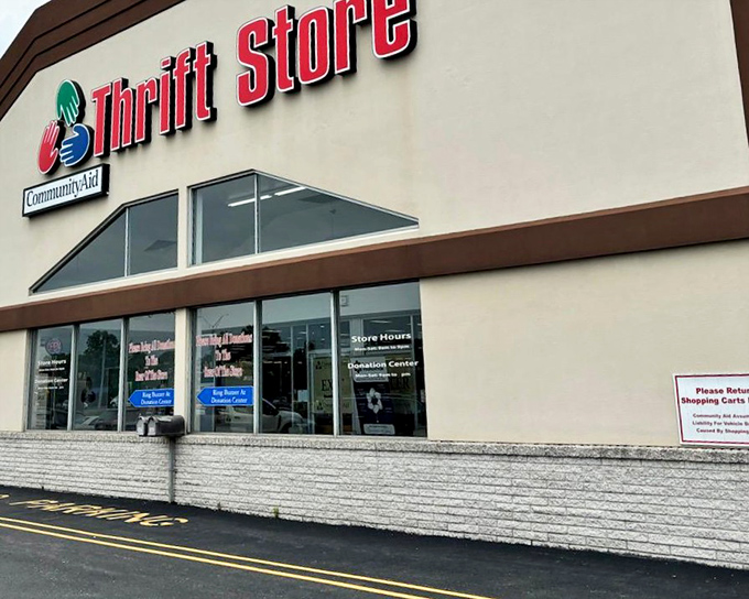 Beyond these doors lies a carefully organized treasure trove. Your wallet and your home d&eacute;cor will thank you!