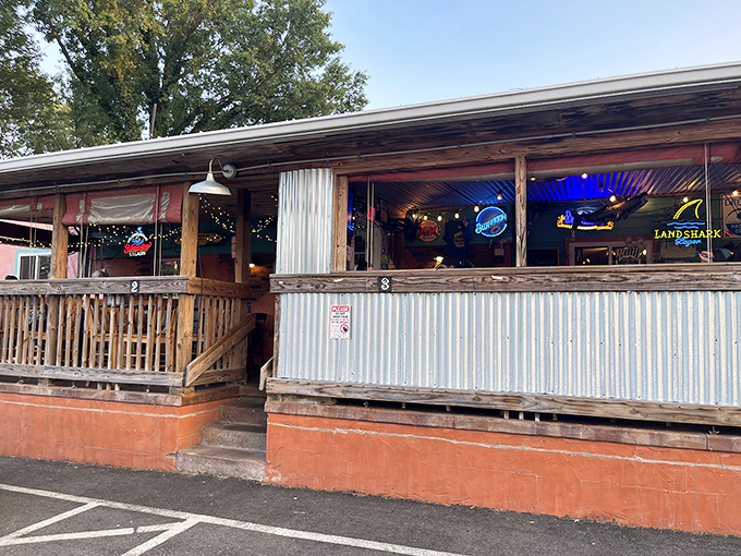 Eadies' rustic charm and neon beer signs signal the perfect spot for honest-to-goodness seafood without a hint of pretension.