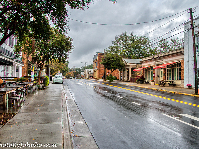 A rainy stroll here feels less like a chore and more like the opening scene of your favorite novel.