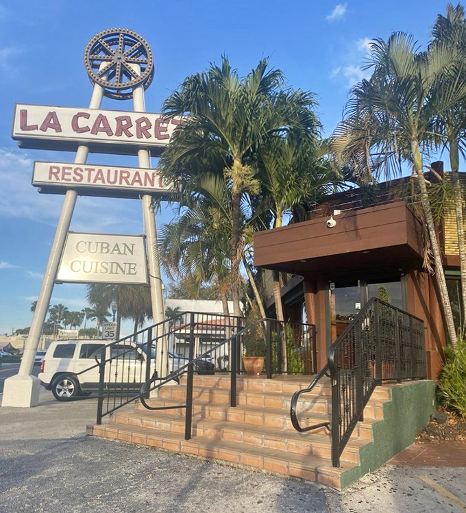 The spinning wheel that launched a thousand meals &ndash; La Carreta stands ready to serve up Cuban classics.