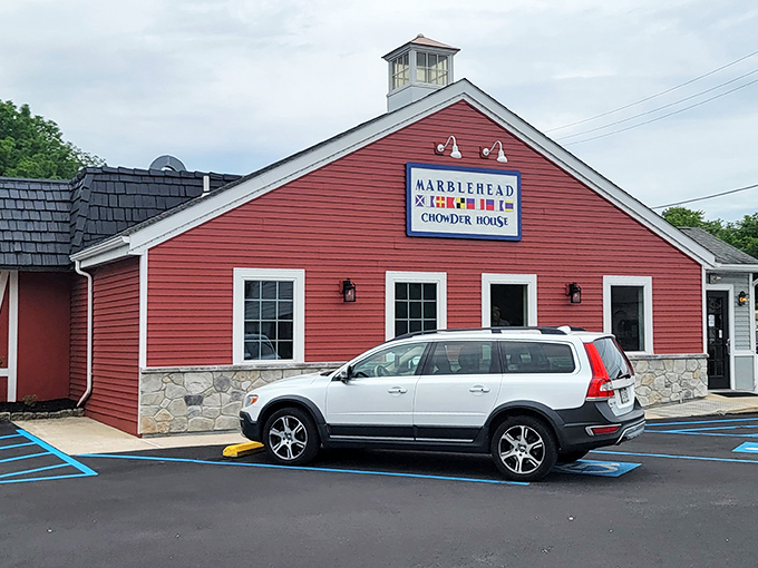 Marblehead's red exterior promises coastal comfort food that'll transport you straight to Cape Cod.