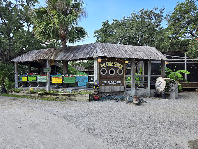 When your restaurant looks like it grew from the marsh itself, you know authenticity is on the menu. 