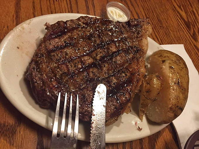 This 14 oz ribeye has the kind of char that backyard grillers spend decades trying to perfect. Steak nirvana exists in Martinsville.