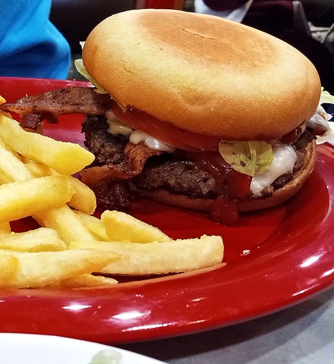 This bacon cheeseburger delivers comfort food satisfaction that would make any diner regular smile proudly.