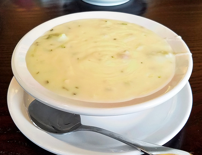 A bowl of clam chowder so creamy and satisfying, it could make a New Englander consider moving to Illinois.