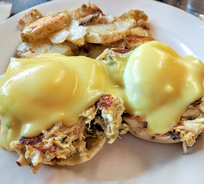 Hollandaise sauce should be considered a national treasure, especially when it's draped over these perfectly poached eggs.