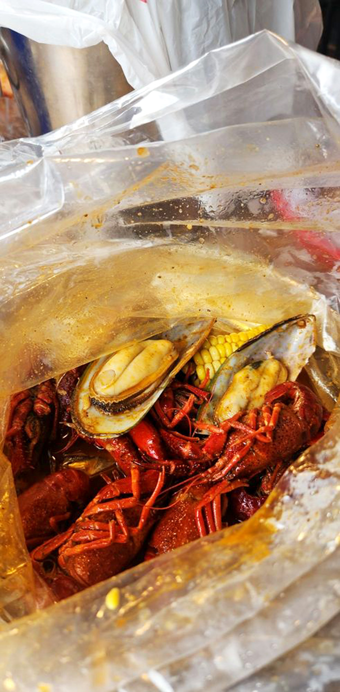 Peek inside this clear bag of wonders and you'll find what pirates really treasure&mdash;not gold, but perfectly seasoned crawfish and mussels.