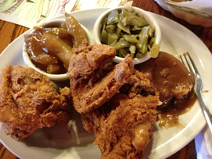 Fried chicken that would make your grandmother both proud and jealous. Those green beans and gravy aren't just sides&mdash;they're supporting actors deserving their own award.