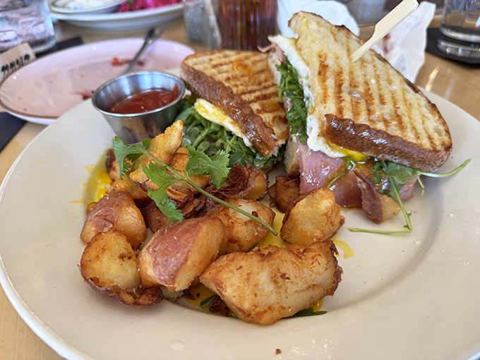 When a sandwich graduates from mere handheld to full-blown revelation. Those potatoes are the crispy supporting actors stealing every scene.