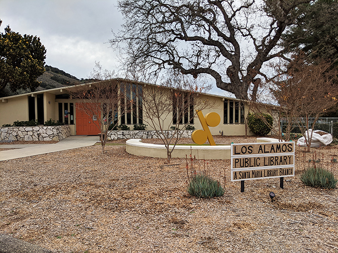 The Los Alamos Library proves that great things come in small packages &ndash; a mid-century gem housing stories both on shelves and in its walls.