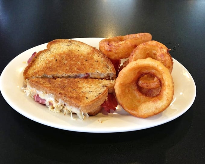 The Reuben and those onion rings should have their own Ohio historical marker. Crispy, savory monuments to diner perfection.