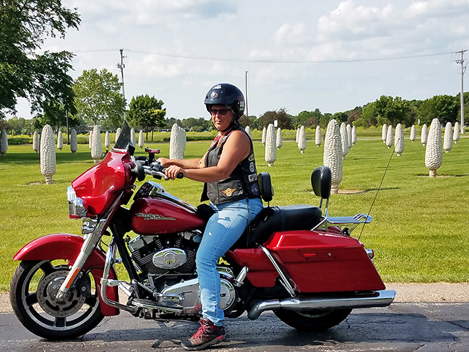 Even motorcyclists can't resist the pull of this kernel-filled curiosity. Road trips and roadside attractions&mdash;a quintessentially American pairing. 