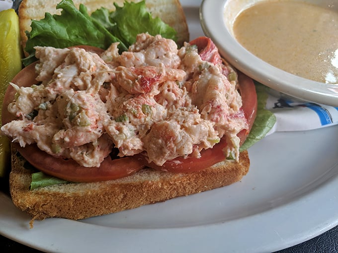 This lobster roll doesn't skimp on the good stuff&mdash;chunks of sweet meat that would make a New Englander weep with joy.