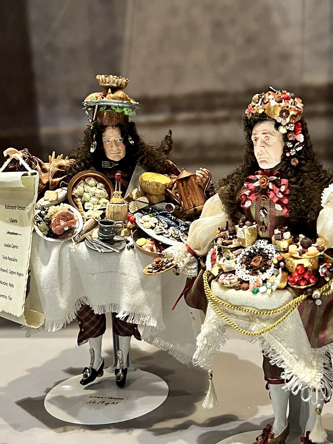 These miniature figures carry tiny feasts that would make even full-sized dinner parties jealous. 