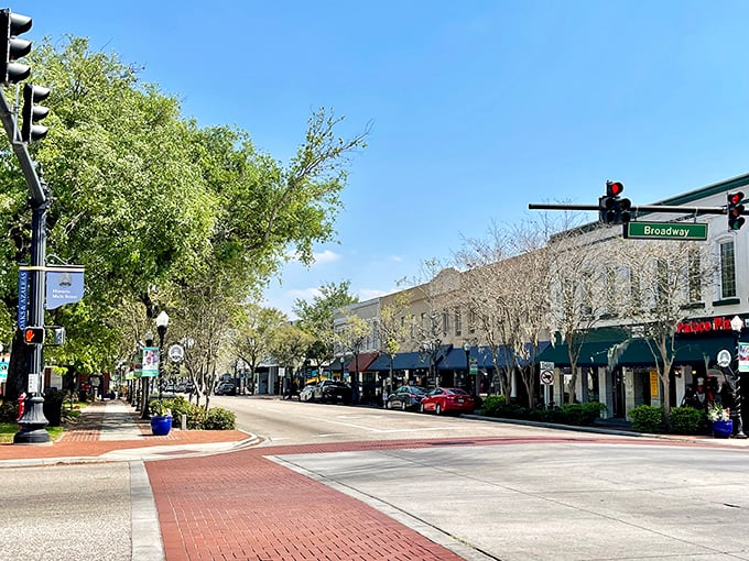 Bartow's wide streets and historic architecture create the perfect backdrop for your "I can't believe we waited this long" retirement photos.