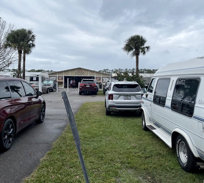 Sunshine shopping at its finest! Daytona Flea Market's distinctive blue dome stands like a beacon for bargain hunters navigating a sea of incredible deals.
