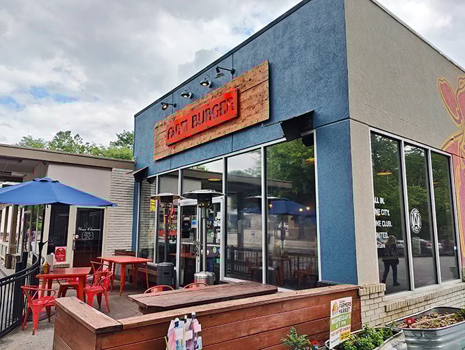 Farm Burger's blue facade stands out like a beacon for the burger-obsessed. Those outdoor tables are calling your name.