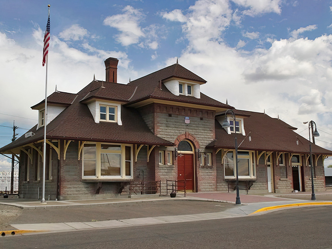 Ontario's vintage storefronts showcase the town's character, with murals celebrating its rich history.