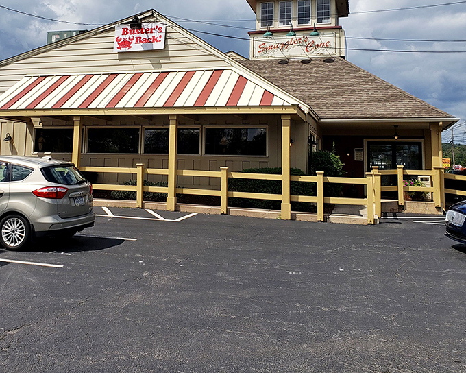 Smuggler's Cove's watchtower stands like a lighthouse on dry land, promising seafood adventures for landlocked Pennsylvania.