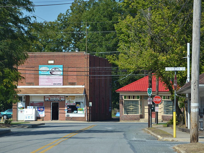 Felton's main street captures small-town America at its most authentic. Where your retirement dollars buy not just a home, but a community.