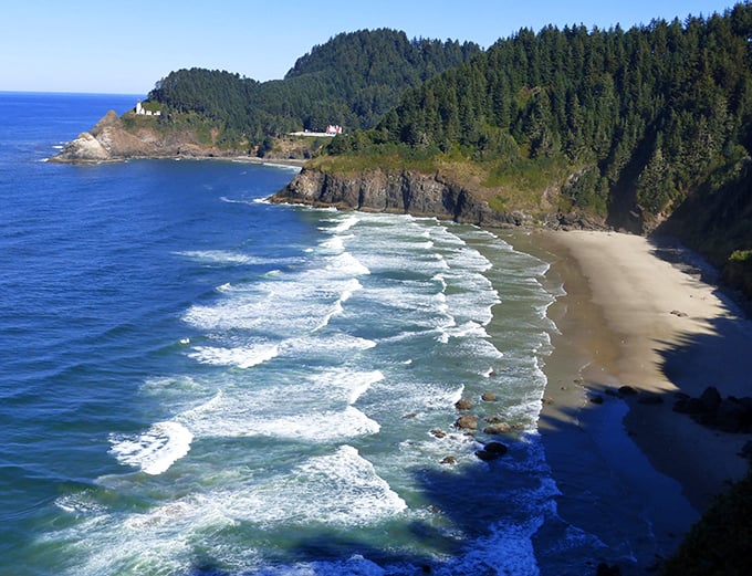 Florence: This aerial view showcases Oregon's coastal magic &ndash; a town where the wild Pacific meets civilization in the most picturesque way possible.