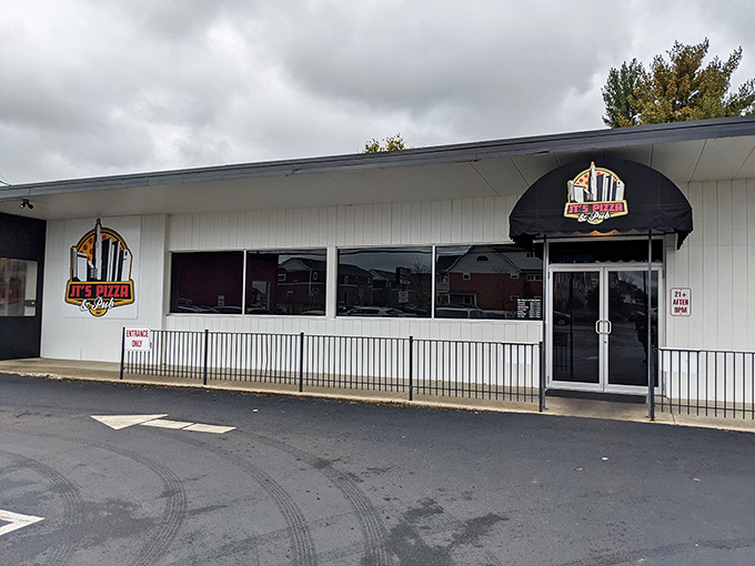 The simple building design proves that sometimes the most extraordinary flavors come from the most ordinary-looking places.