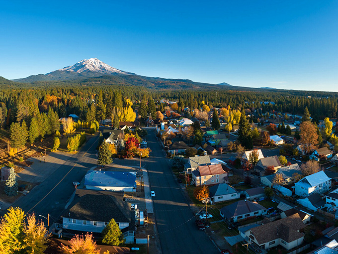 Where else can you wake up to a majestic mountain view without the majestic mortgage? McCloud makes retirement dollars work overtime.