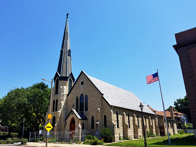 Ottawa's distinctive county building with its white dome commands attention downtown. Small-town dignity with a touch of grandeur!
