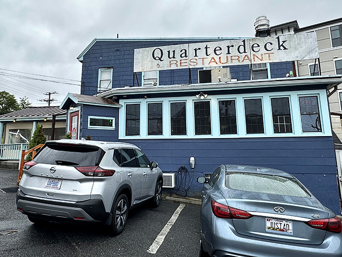 Cloudy skies, sunny seafood vibes! Quarterdeck's humble facade houses some of Arlington's most celebrated crab feasts.