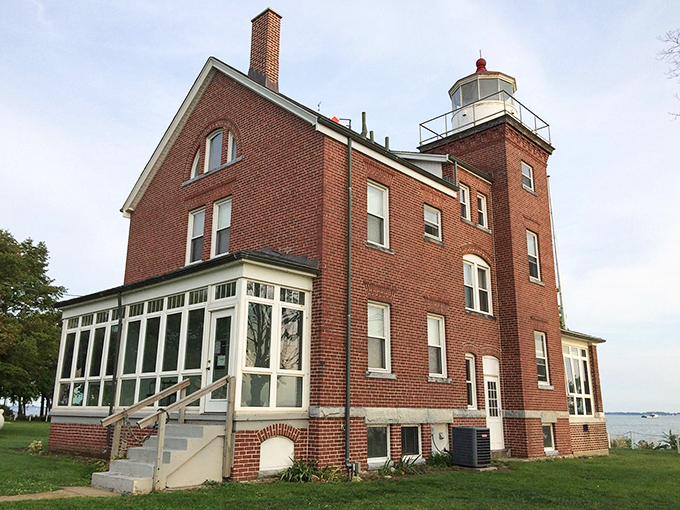 This Put-in-Bay beauty combines Victorian charm with maritime purpose. Lighthouse or dream home? Why not both!
