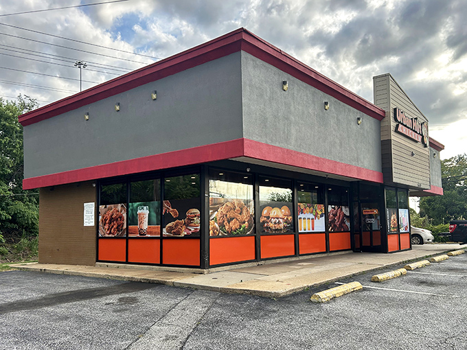 Clean lines, bold colors, and chicken that doesn't mess around – this is where tradition meets contemporary cool.