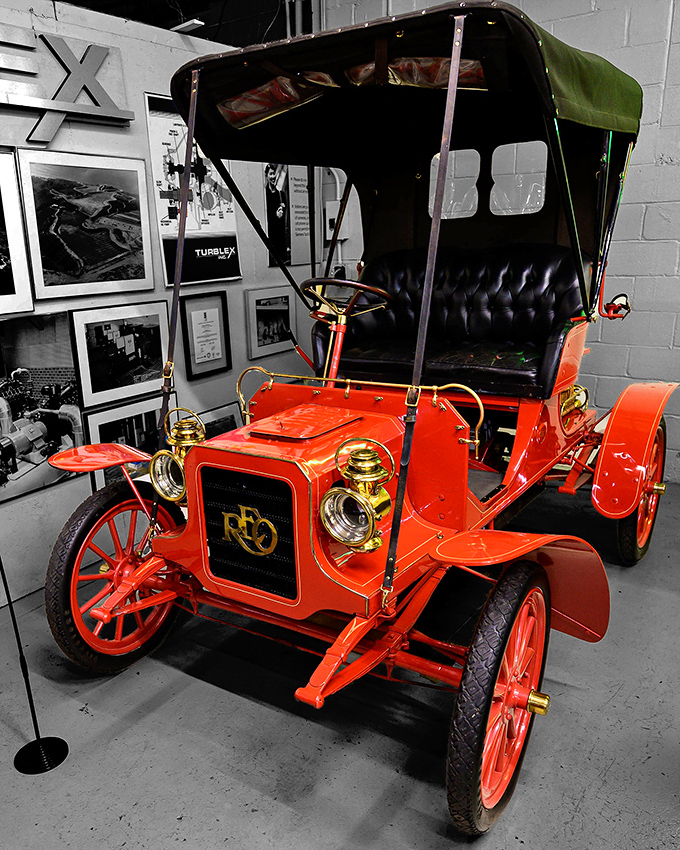 This 1907 REO Runabout makes your morning commute complaints seem absolutely ridiculous by comparison now.