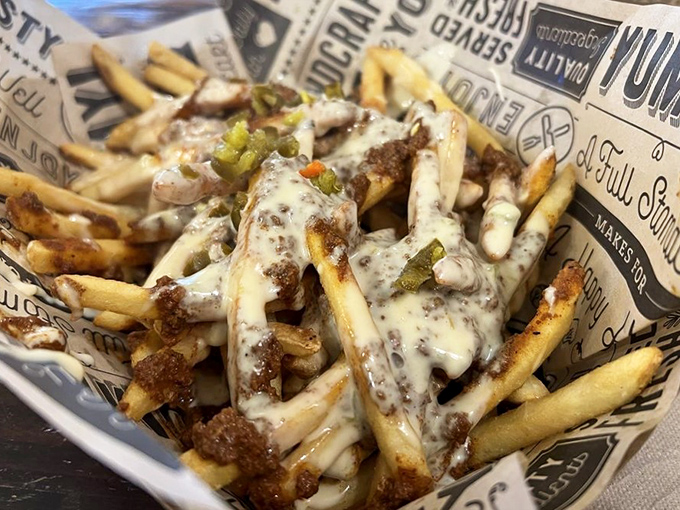 Fries aren't just a side dish here&mdash;they're the main event. Smothered in chili and cheese, they're what potato dreams are made of.