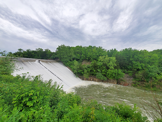Water cascading over the dam creates nature's white noise machine. Better than any sleep app, and the view's considerably better.
