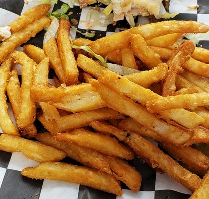 French fries so perfectly golden and crisp, they deserve their own Pennsylvania state monument. Forget the Liberty Bell&mdash;ring the dinner bell instead!
