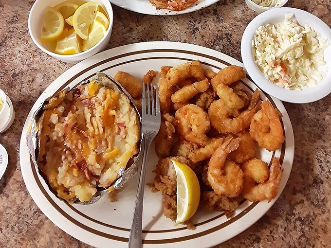 Golden fried shrimp that would make Forrest Gump's Bubba weep tears of pure joy.