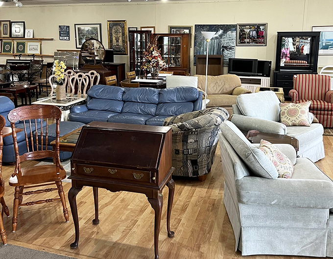 Furniture displays that make you wonder why anyone would give up these gems in the first place.