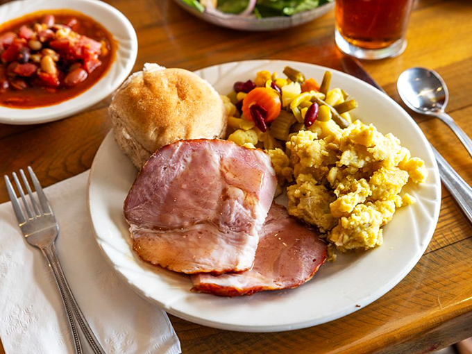 A plate that tells the story of Pennsylvania Dutch comfort: tender ham, hearty stuffing, and vegetables that actually make you want to eat your greens.